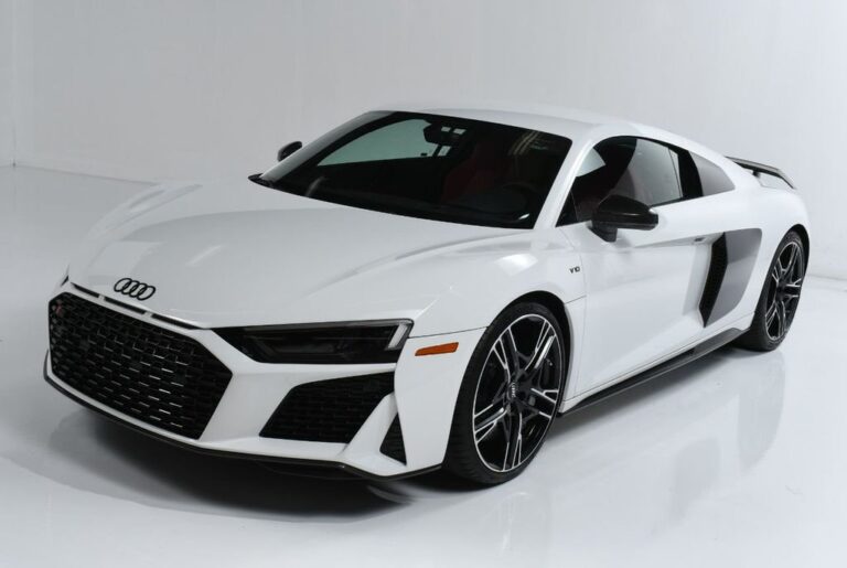 Audi R8 2nd Gen Facelift (2020-Present) Skid Plates - Exclusive MotorWorks